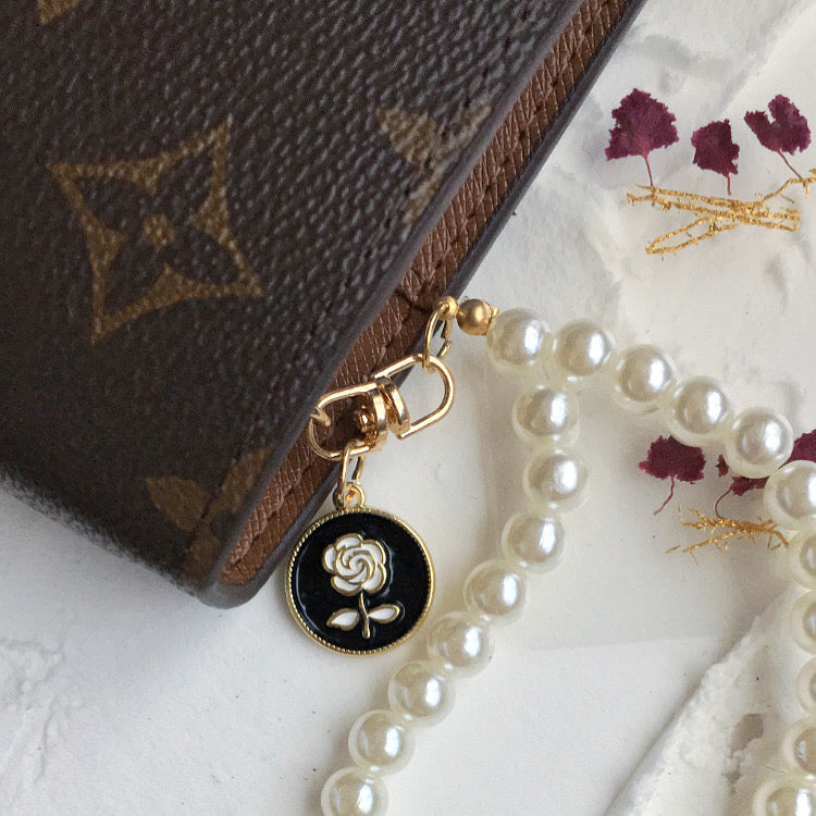 keychains – stylish + minimal co